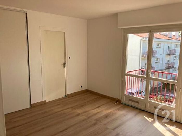 Talence, Saint-Genès, La Médoquine, Haut-Brion : Appartement 1 pièce à louer