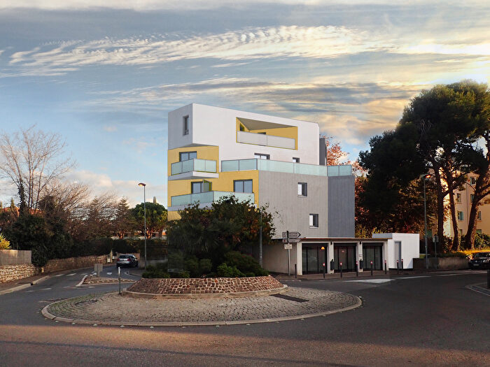 Appartement à vendre - Marignane, La Tapie, Sainte-Anne - 2 pièces - 1 chambre