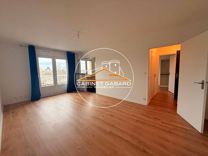 Appartement à louer - Madeleine-Saint Léonard-Justices, Angers - 2 pièces - 1 chambre