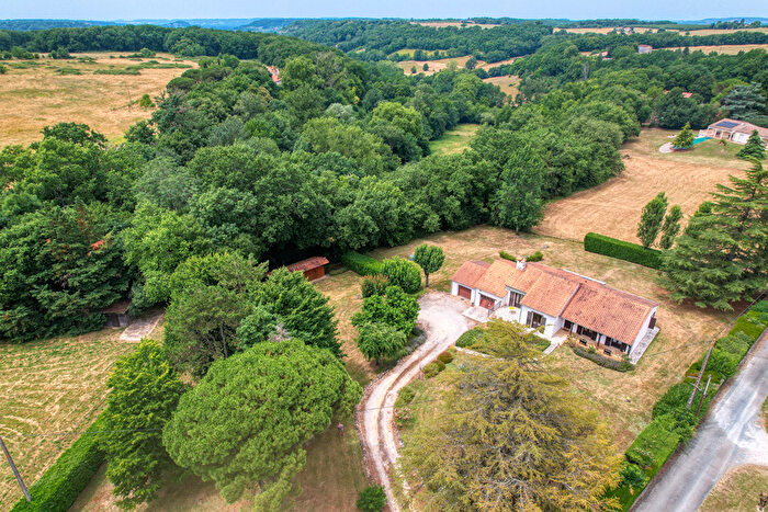 Maison à vendre - Sainte-Colombe-de-Villeneuve - 5 pièces - 3 chambres