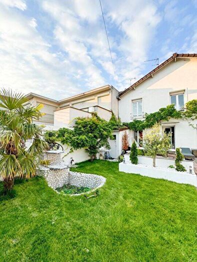 Maison à louer - Le Centre, Maisons-Alfort - 5 pièces - 4 chambres