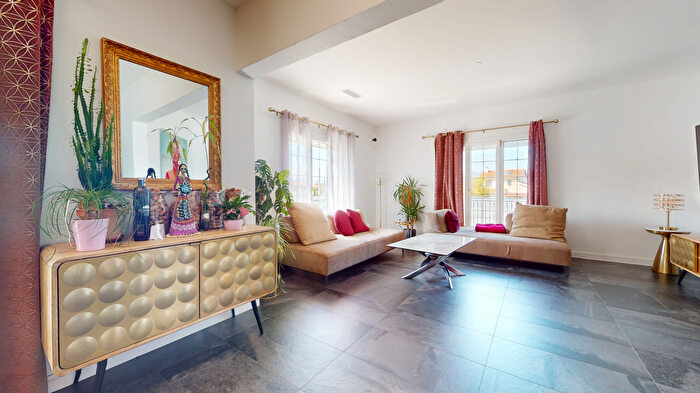 Maison à vendre - Lyon e  - 6 pièces - 4 chambres