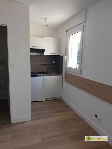 Appartement à louer - Zone Rurale, La Couronne - 1 pièce