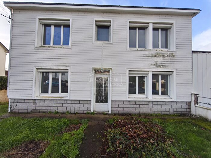 Maison à louer - Donges - 7 pièces - 6 chambres