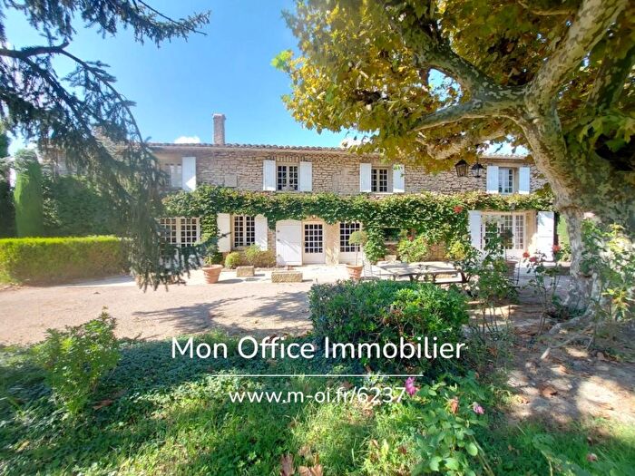 Maison à vendre - Sénas - 13 pièces - 8 chambres