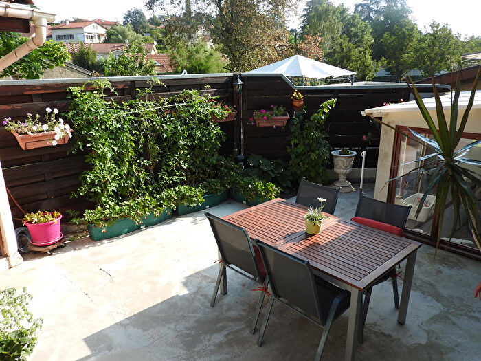 Maison à vendre - Saint-Priest, Village - 4 pièces - 3 chambres