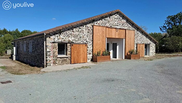 Les Essarts : Maison 6 pièces à vendre