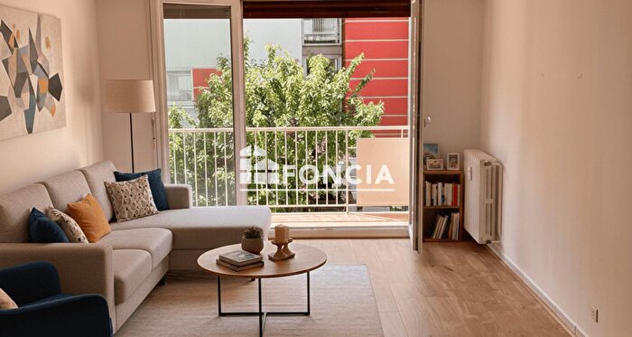 Appartement à vendre - Chambéry, Centre-ville - 3 pièces - 2 chambres