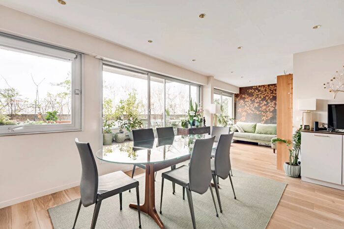Neuilly-sur-Seine, Parc de Neuilly : Appartement 3 pièces à vendre