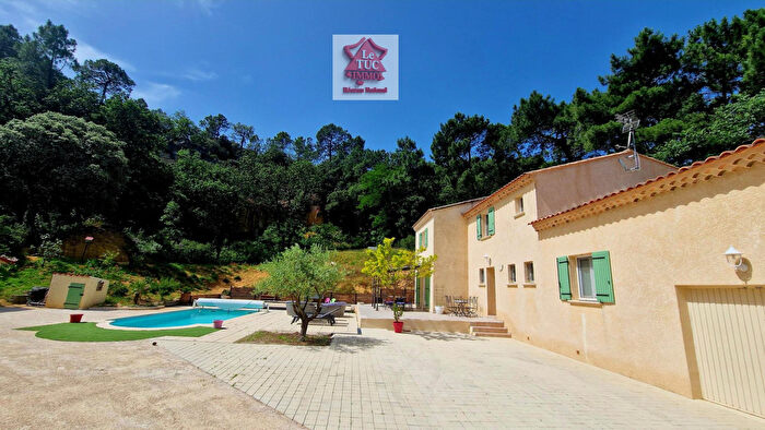 Maison à vendre - Saint-Restitut - 8 pièces - 5 chambres