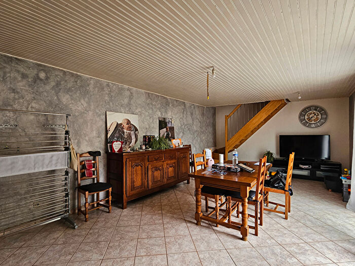 Aizy-Jouy : Maison 6 pièces à vendre