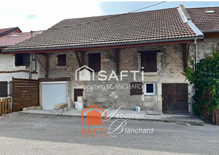 Arbignieu - Maison 7 pièces à vendre