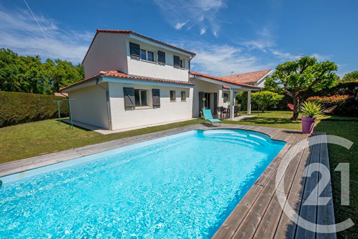 Maison à vendre - Saint-Médard-en-Jalles, Corbiac, Gajac, Magudas - 7 pièces - 5 chambres