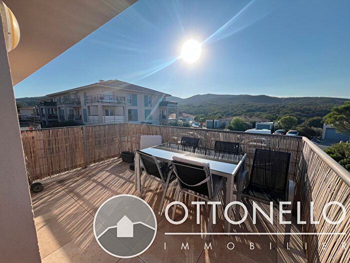 Appartement 3 pièces à louer à Roquebrune-sur-Argens, Golf