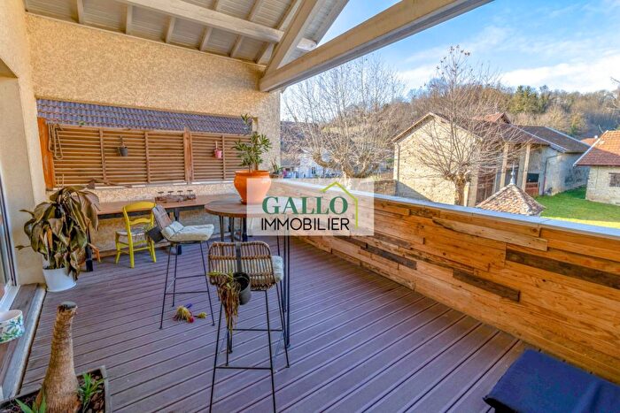 Maison 5 pièces à vendre à Saint-Marcel-Bel-Accueil