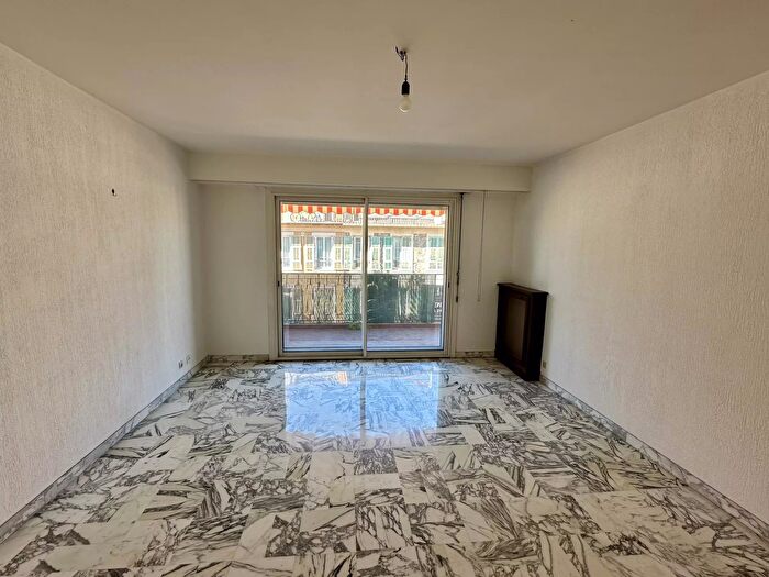 Appartement à vendre - Nice, Le Port - 3 pièces - 2 chambres