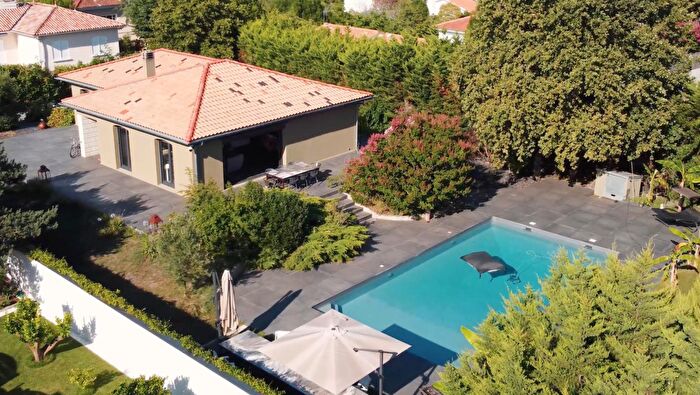 Maison 8 pièces à vendre - Eysines, Le Vigean