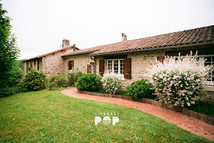 Maison 5 pièces à Saint-Martin-de-Fressengeas, à vendre