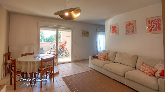 Saint-Martin-de-Crau : Appartement 4 pièces à vendre