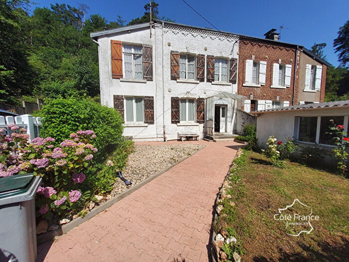 Maison 5 pièces à Rocroi, à vendre