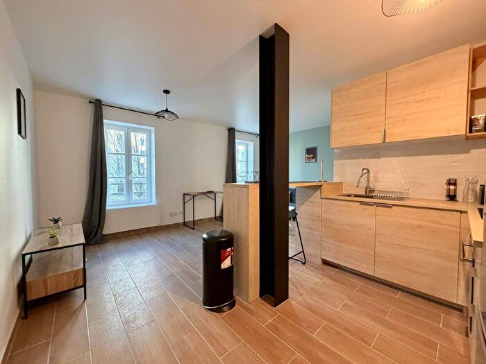 Appartement à louer - Lyon ème arrondissement - 2 pièces - 1 chambre