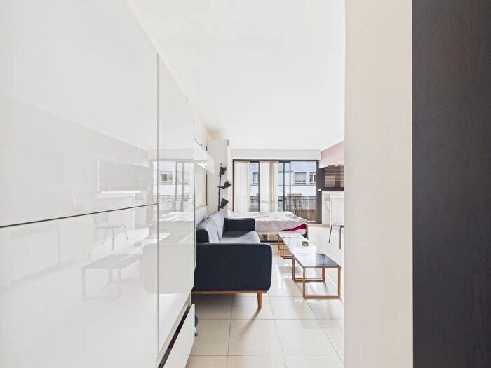 Appartement à louer - Auteuil Nord, Paris ème - 1 pièce