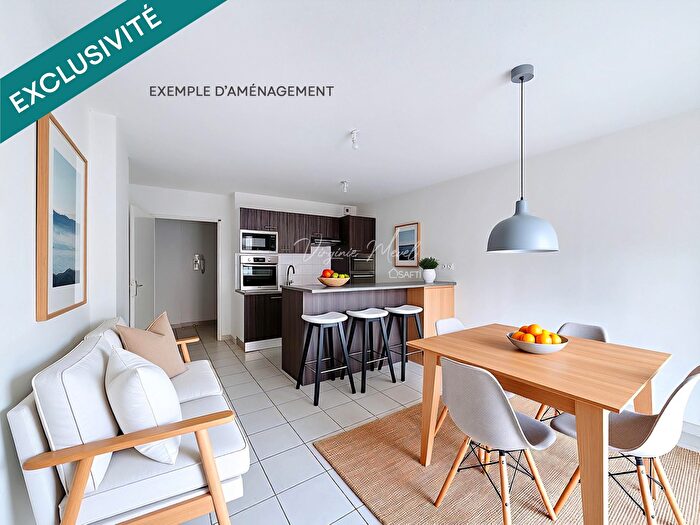Appartement à vendre - Saint-André-de-la-Roche - 3 pièces - 2 chambres
