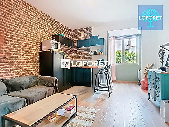 Appartement à vendre - Quartiers Centre, Saint-Hélier, Gare - 2 pièces - 1 chambre