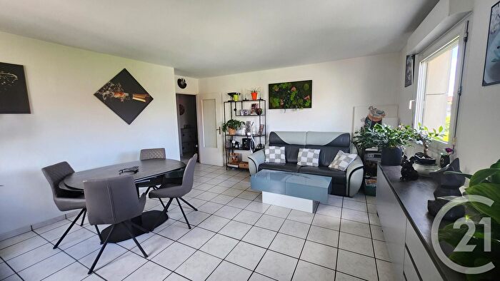 Appartement 3 pièces à Le Pré-Saint-Gervais, Centre-ville, Egalité, à vendre