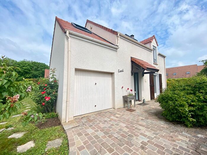 Maison 5 pièces à vendre à Mandres-les-Roses