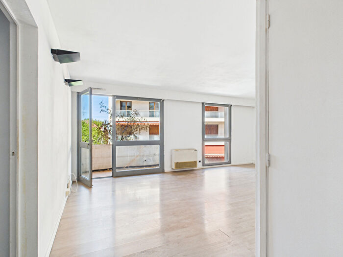 Appartement à vendre - Avignon, Saint-Ruf - 3 pièces - 2 chambres