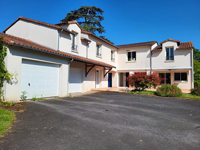 Maison à vendre - Verrières - 11 pièces - 5 chambres