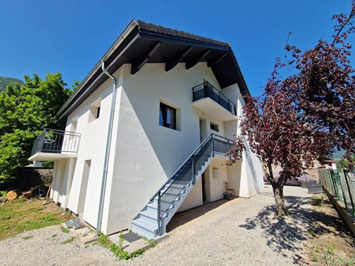 Aiguebelle : Maison 16 pièces à vendre