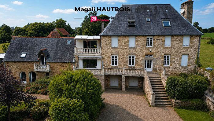 Avranches - Maison 9 pièces à vendre