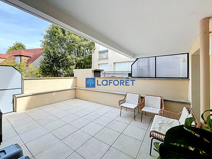 Saint-Pierre-du-Perray - Appartement 2 pièces à louer