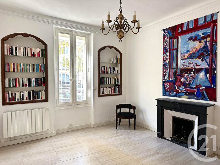 Maison à vendre - Pertuis, Centre-ville, Fours à Chaux, Claret - 6 pièces - 5 chambres