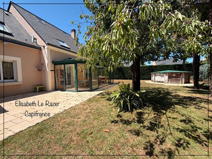 Maison 10 pièces à Avrillé, Adézière, Etang, Bosquets, Croix-Cadeau, Fléchet, à vendre