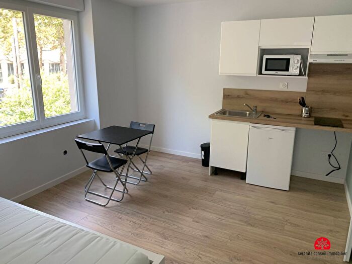 Appartement à louer - Parilly-Jules Guesde, Vénissieux - 1 pièce