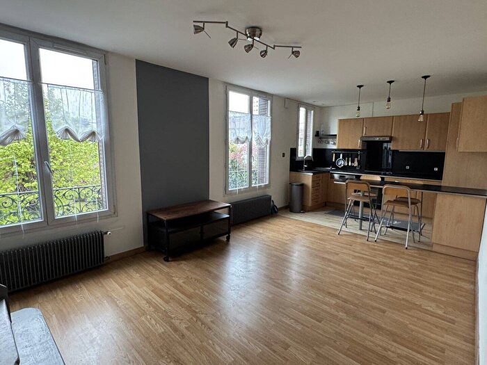 Appartement à louer - Neuilly Epoque, Villemomble - 3 pièces - 2 chambres