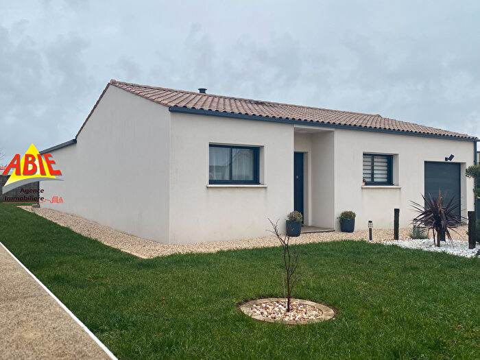 Maison à vendre - Coulon - 4 pièces - 3 chambres