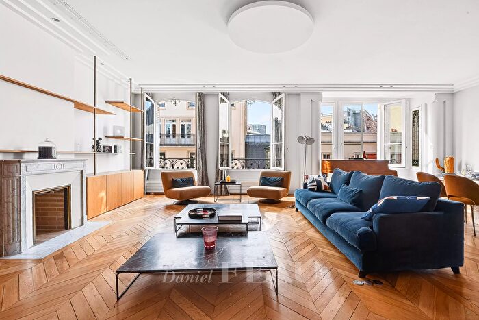 Appartement à louer - Paris e , Legendre, Lévis - 5 pièces - 3 chambres