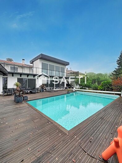 Latresne : Maison 7 pièces à vendre