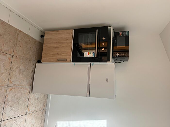 Maison à louer - La Tour-du-Pin - 3 pièces - 2 chambres