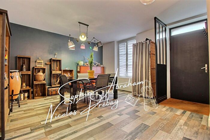 Maison à vendre - Angerville - 4 pièces - 3 chambres