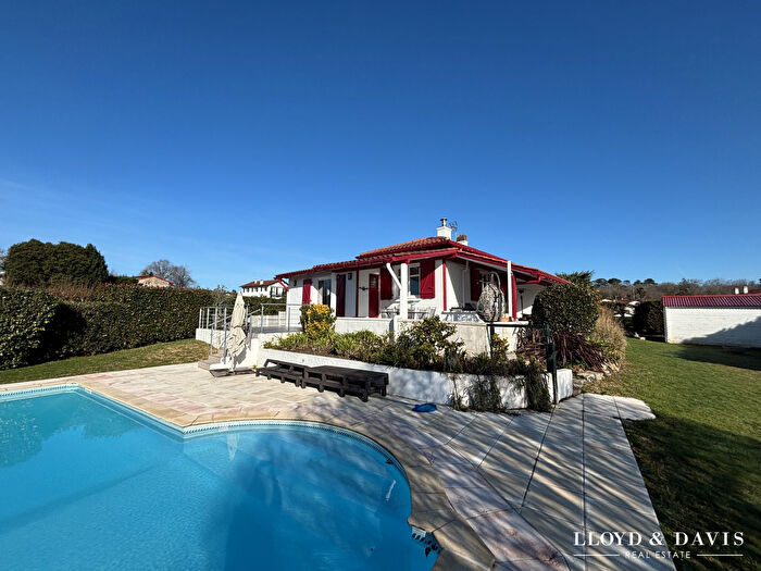 Maison à vendre - Bidart - 6 pièces - 4 chambres