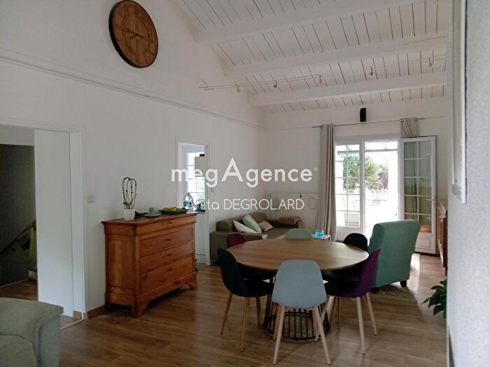 Maison à vendre - Les Clouzeaux - 5 pièces - 3 chambres