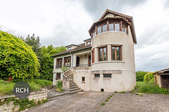 Maison 5 pièces à Montfort-lAmaury, à vendre