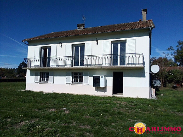 Maison à louer - Veyrac - 4 pièces - 3 chambres