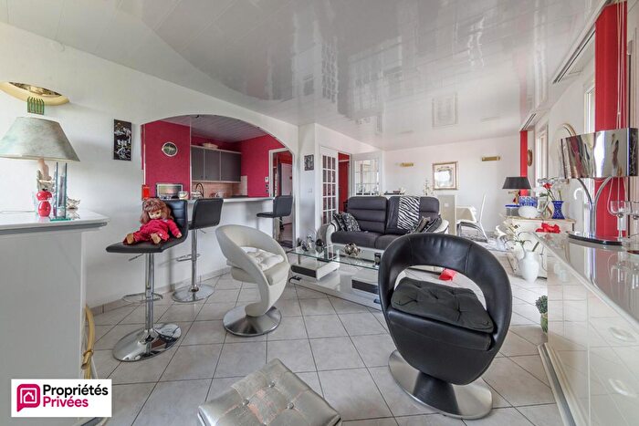 Thionville, Saint-Pierre : Appartement 4 pièces à vendre