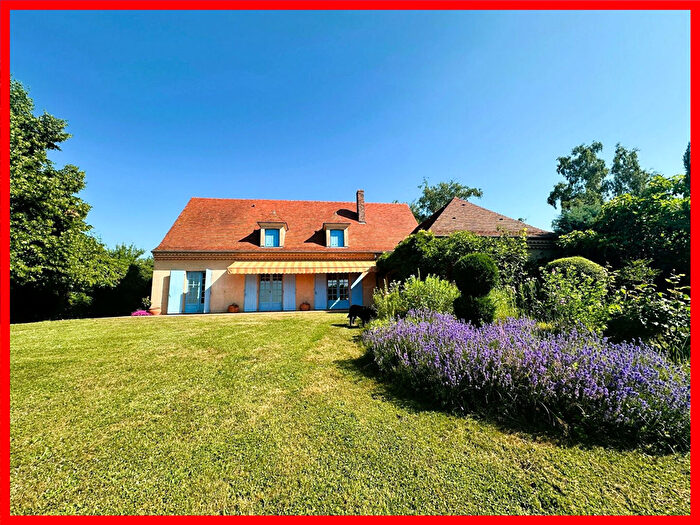 Maison 7 pièces à Molles, à vendre